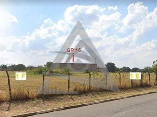 Área à venda em Paulínia, Cascata, com 111776 m²