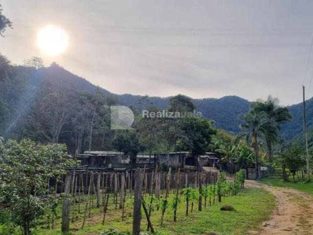 Área à venda em Tremembé, Parque das Flores, com 240000 m²
