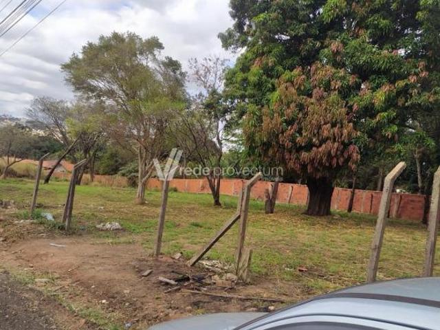 Área à venda no bairro Sta Terezinha, próximo ao Pque José Mingone