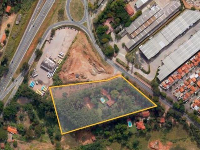 Área à venda na cidade de Valinhos/SP
