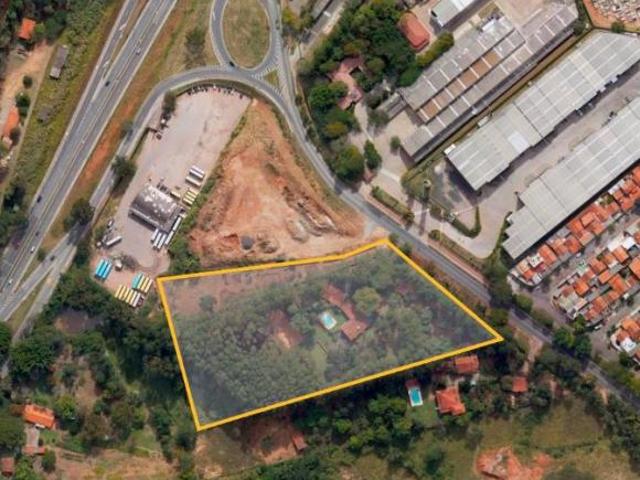 Área à venda na cidade de Valinhos/SP
