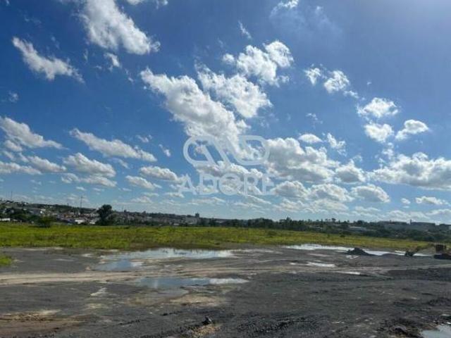 Área a venda na Rodovia SP 75
