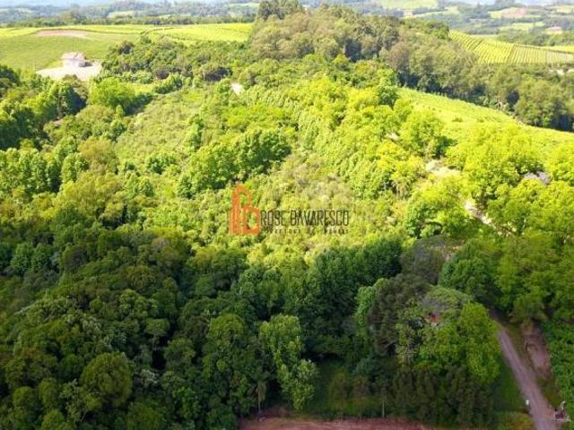 ÁREA AMPLA COM POTENCIAL TURÍSTICO E ESTRUTURA PRONTA