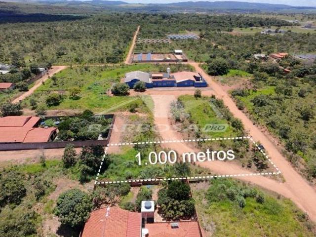 Área com 1.000 m² á venda no Setor Lagoa Quente