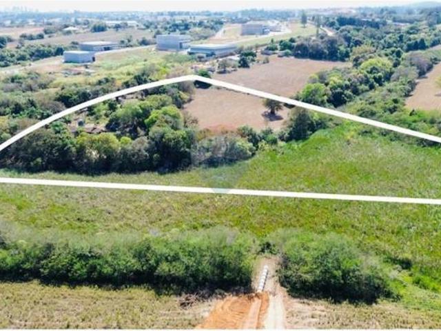Área com 30.000 m2 em Votorantim SP