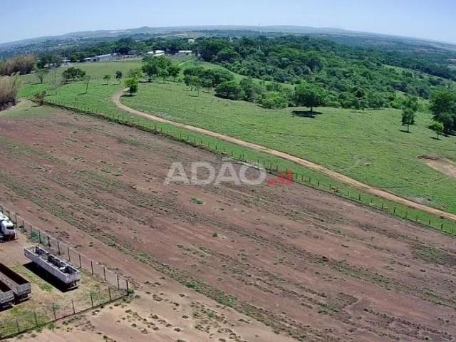 AREA COMERCIAL, 24.800 m2, ao lado da Br 153 e Central de Furnas, em Aparecida de Goiânia. Área / T