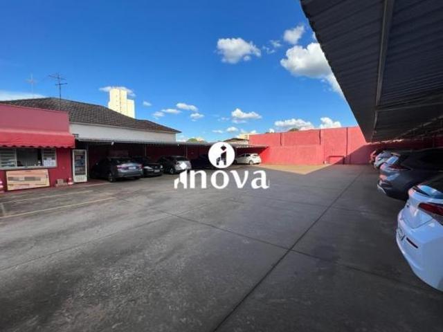 Área Comercial à venda, 23 vagas, Centro Uberaba/MG
