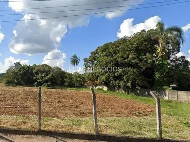 Área Comercial de 52.000m² no Centro de Araçoiaba da Serra: Oportunidade de Desenvolvimento Próxima