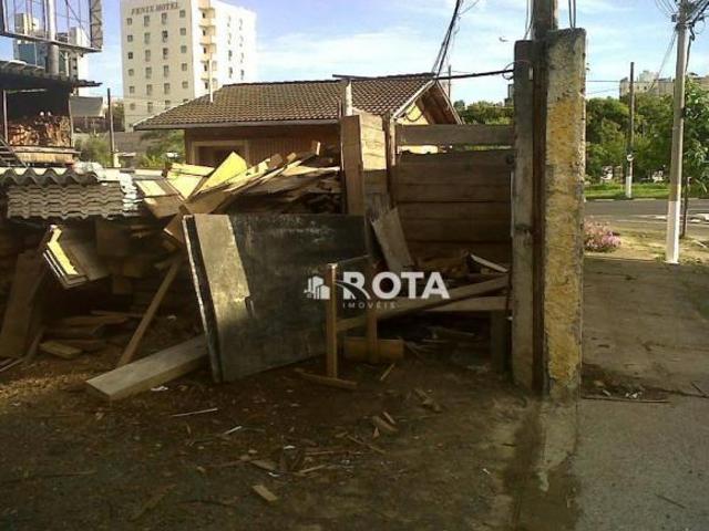 Área comercial NOBRE, ESQUINA terreno plano