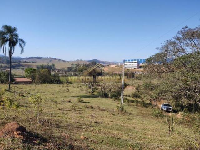 Área Comercial para Venda em Estiva, De frente para Rodovis Fernão Dias