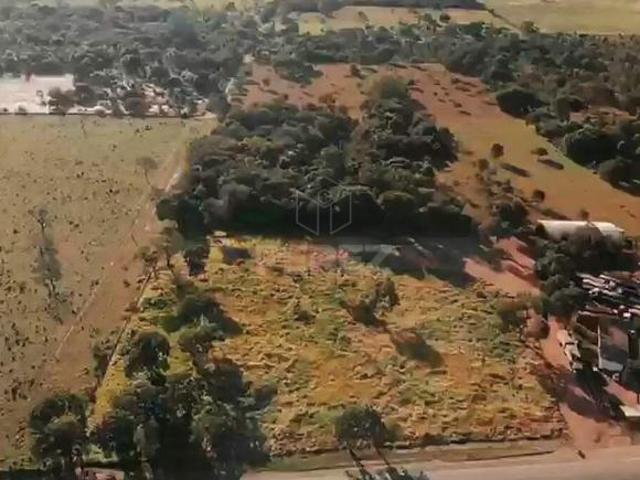 Área Comercial Saída para São Paulo
