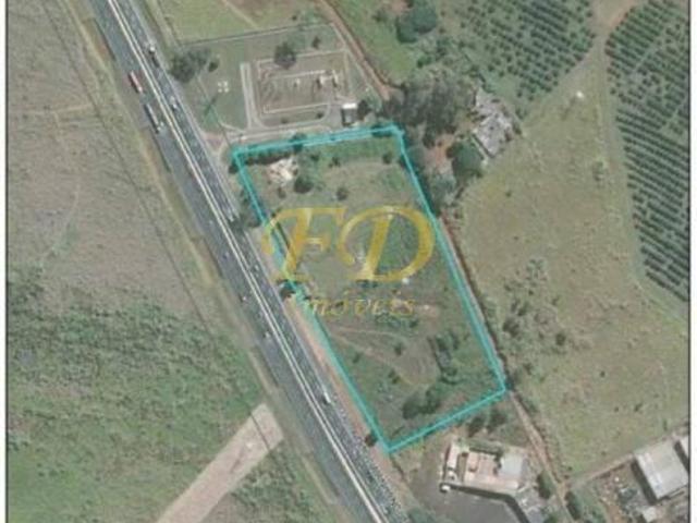 Área comercial/industrial de frente para a Rodovia Anhanguera