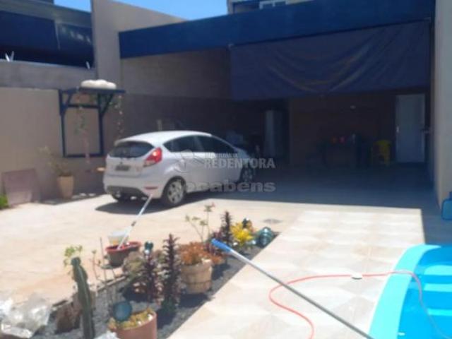 Área de lazer mobiliada com piscina no Setvalley 3