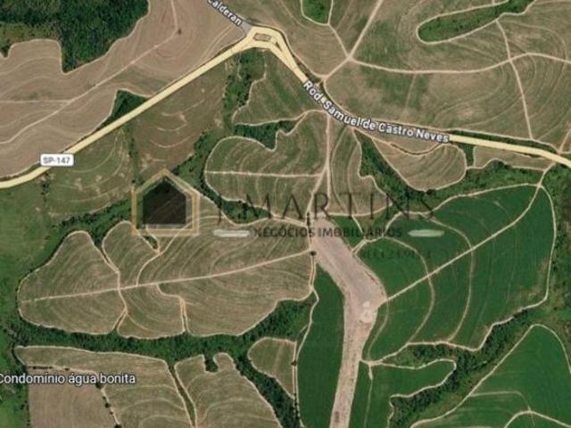 ÁREA DE TERRA na Rod Samuel de Castro Neves. 19 alqueires já plantados com cana