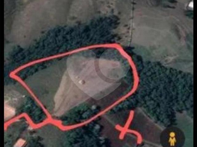 Área de Terra à venda em Loteamento pinheirinho SP