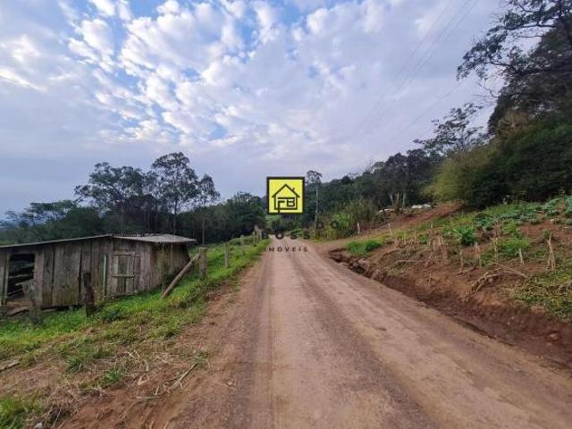 Área de terras com ótima localização em Igrejinha/RS, Linha Utz, ideal para residir devido a proximi