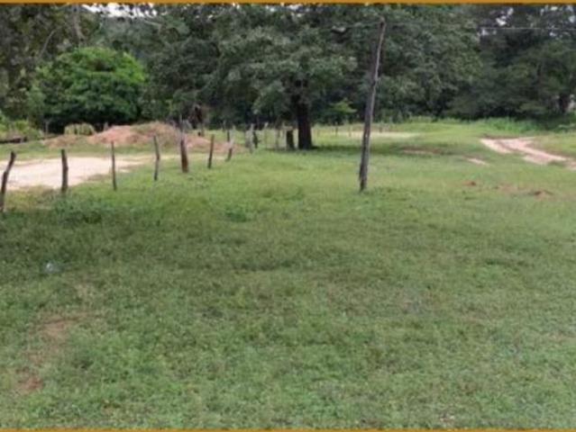ÁREA DE TERRAS LOCALIZADA NO LUGAR DENOMINADO FAZENDA LARGA, ANTIGA FAZENDA EMA, NO LUGAR DENOMINADO