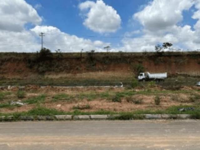 Área de 10.000m² à Venda – Bairro Kennedy, Contagem/MG – Frente para BR 040