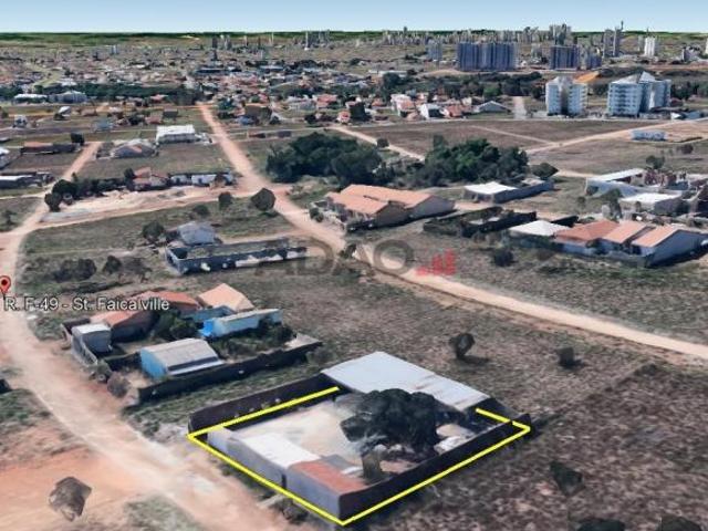 AREA DE 826M² SETOR FAIÇALVILLE PRÓXIMO A AV. RIO VERDE Área / Terreno à Venda, 826.00 por R$ 720000