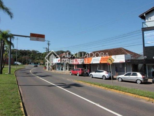 Área excelente Frente para a Victor Hogo Kuns