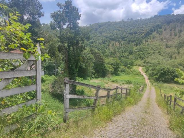 Área em Córrego D'Antas, Nova Friburgo/RJ de 2000m² 5 quartos à venda por R$ 1.599.000,00