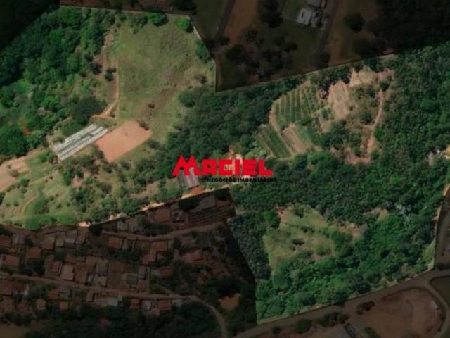 Área em Jambeiro de 130.000 metros quadrados Estuda Permuta