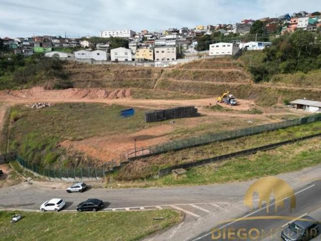 ÁREA INDUSTRIAL À VENDA – 22.000 m² | LOCALIZADO NA FERNÃO DIAS SP/MG