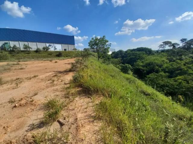 Área industrial para locação em jundiaí no distrito ref. 02525