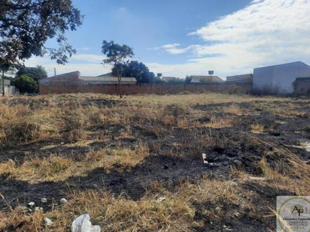 Área para Venda em Aparecida de Goiânia, Independência