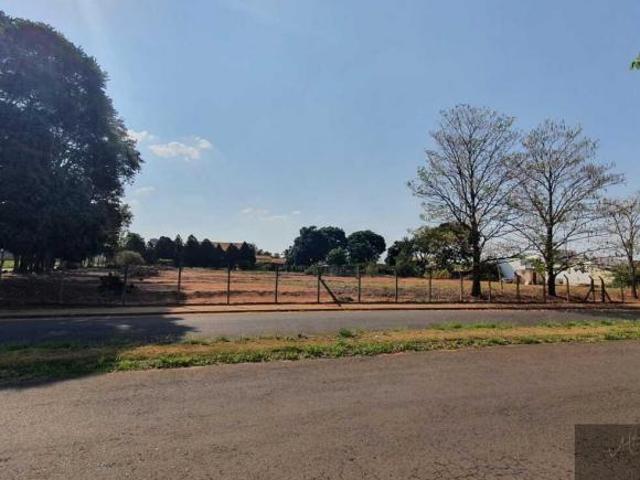 Área para Venda em Marília, Alameda Santa Carolina