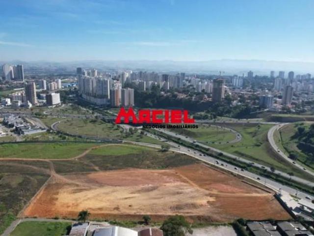 ÁREA PLANA LOCAL NOBRE AV. JORGE ZARUR
