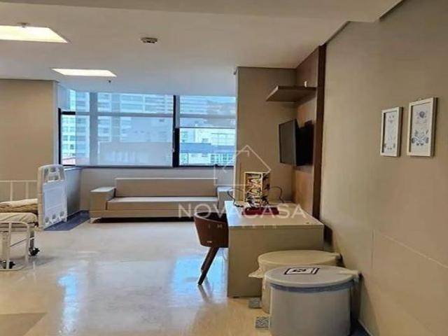 Área Priv. de 355.25m² no bairro Santa Lúcia