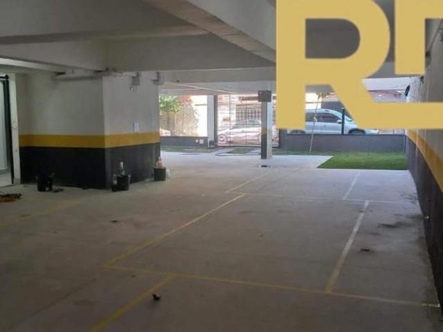 Área privativa 03 quartos, suíte, elevador, 2 vagas no bairro Sagrada Família