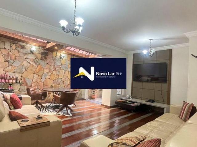 Área privativa 280m², 5 quartos, 2 suites, 2 vagas à venda, Santo Antônio