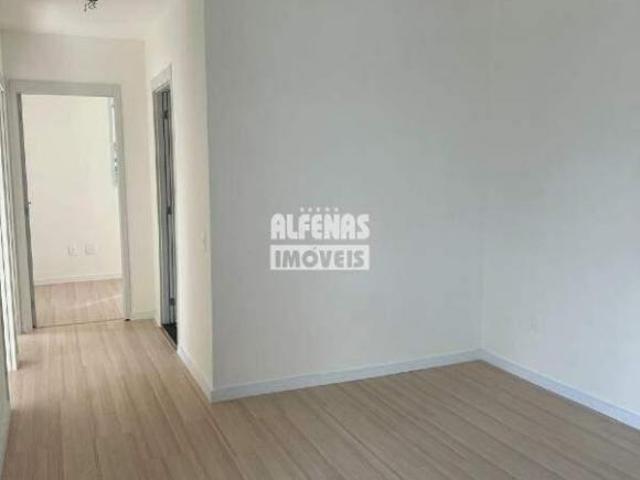 Área privativa à venda 2 quartos no Bairro COLONIAL