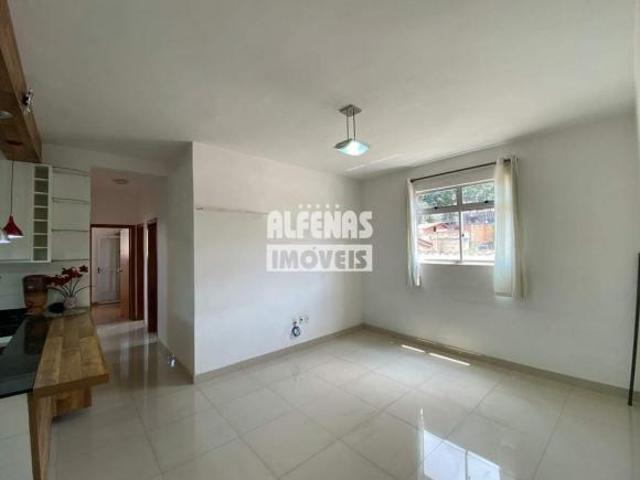 Área privativa à venda 3 quartos no Bairro RIACHO DAS PEDRAS