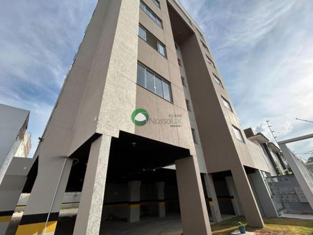 Área privativa ampla com suíte e 02 vagas no Santa Branca