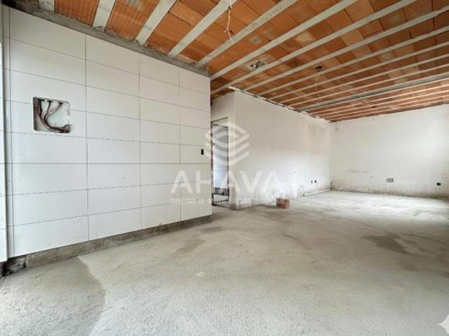 Área Privativa com 2 Quartos à Venda, 100m², Santa Mônica, próximo à Avenida Érico Veríssimo