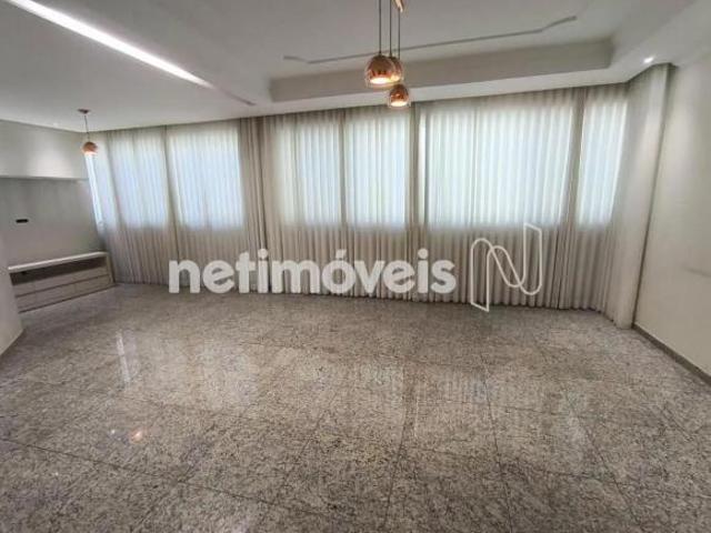 Área Privativa de 03 quartos com elevador no Castelo!