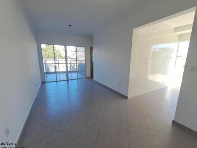 Area Privativa de 02 Quartos no Bairro Santa Mônica