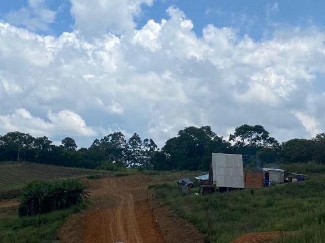 Área Privilegiada em Ibiúna para Construção
