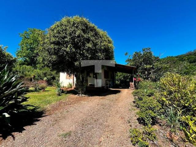 Área rural com casa