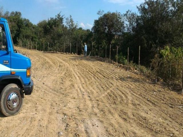 Área totalmente plana com 30.556 m² situada no Jardim Tulipas em JUNDIAÍ SP