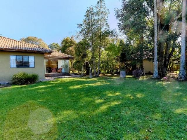 Área urbana, 13.654m², casa de 4 quartos, no Guatupê em São José dos Pinhais