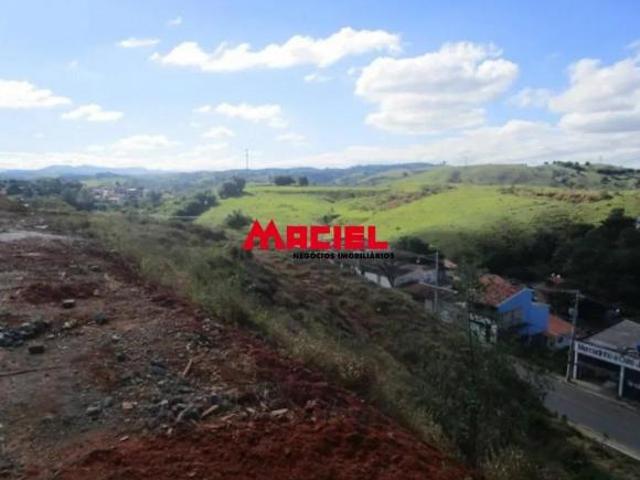 Área 6.106,50m² Vila São Geraldo