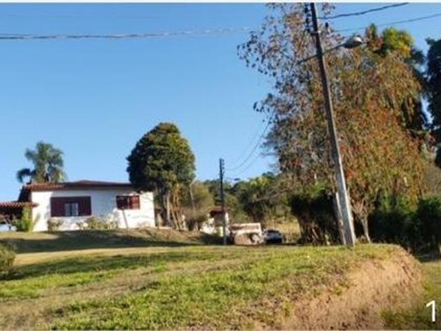 Área/sítio à venda em São Roque
