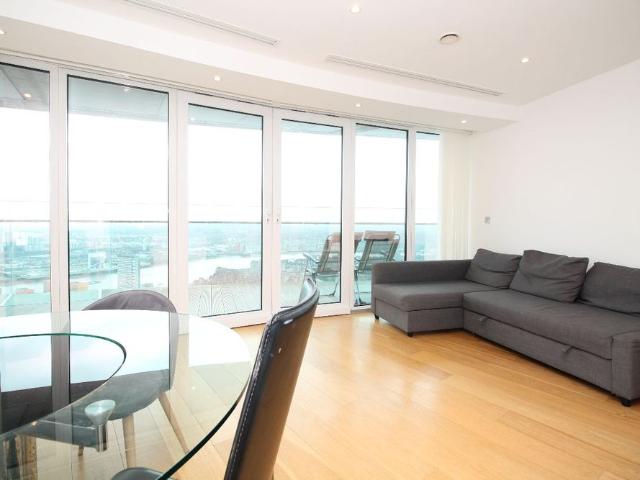 Arena Tower, 25 Crossharbour Plaza, London E14