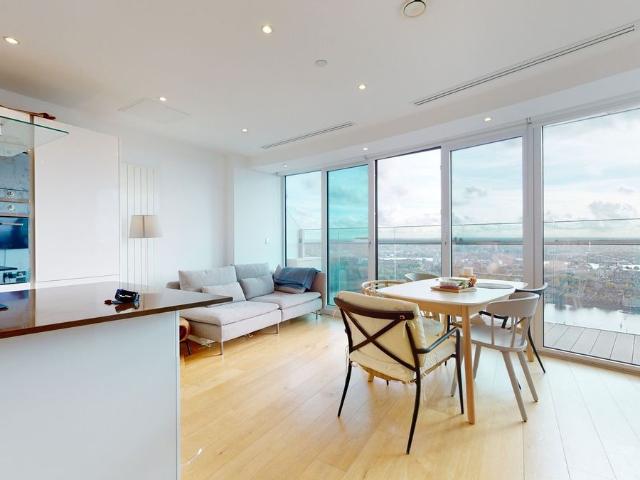 Arena Tower, Canary Wharf E14, 1 bed flat to rent, £2,700 pcm | PrimeLocation