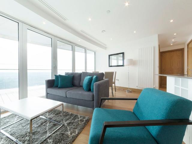 Arena Tower, Canary Wharf E14, 2 bed flat to rent, £3,250 pcm | PrimeLocation