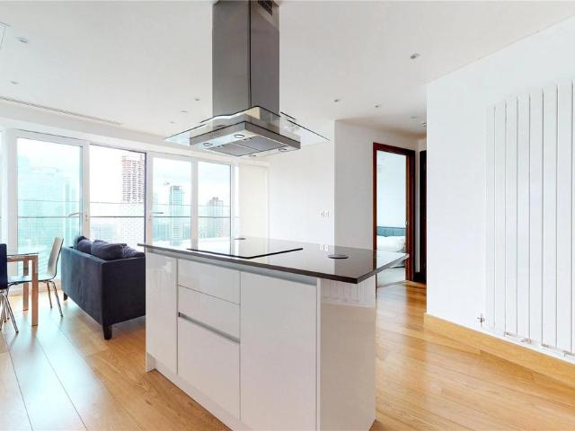 Arena Tower, Crossharbour Plaza. 1 bed flat to rent £2,795 pcm £645 pw